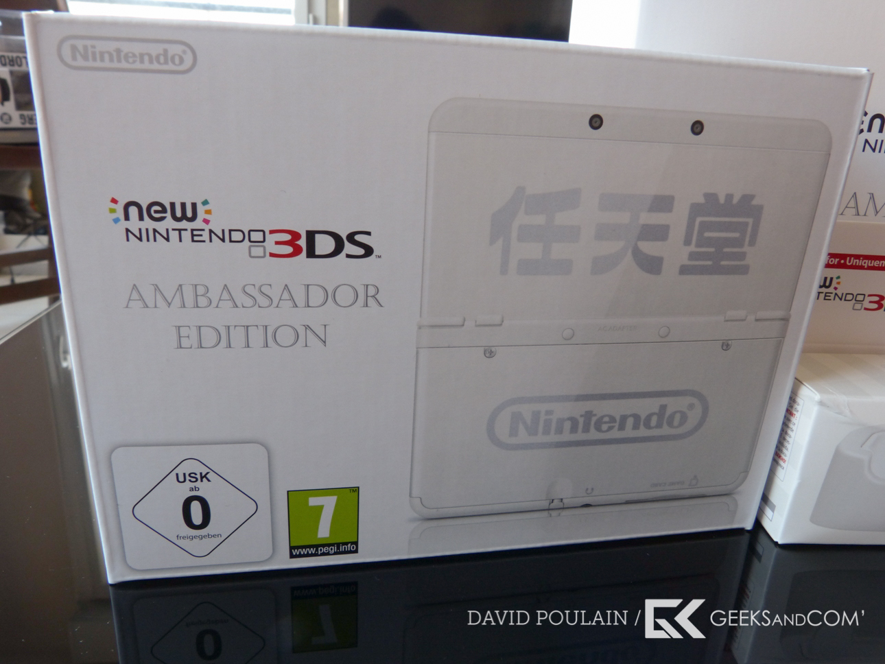 Unboxing de la New Nintendo 3DS Ambassador Edition | Geeks and Com'